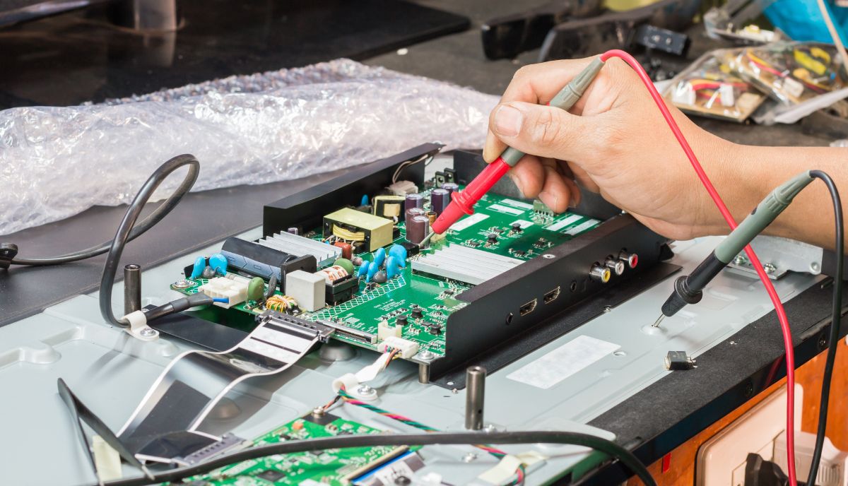 7 Reasons TV Backlight Flashing (Fixed) – TVDecoded